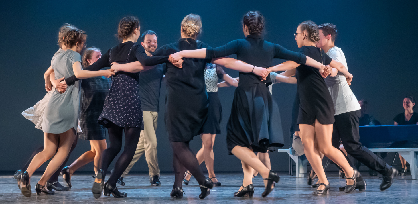 Danse traditionnelle : ne pas confondre tradition et Histoire ...